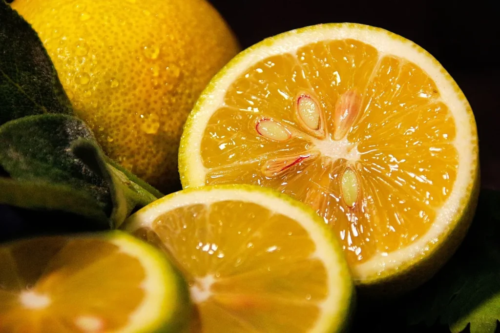Health Benefits of Lemon .How to Use Lemon in Your Daily Rou